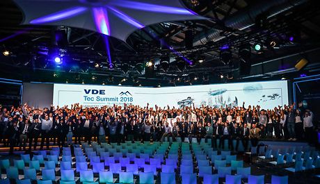 Die VDE-Hochschulgruppe Bochum auf dem Tec Summit 2018